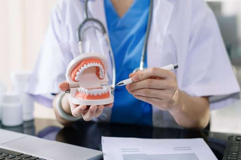 Common Dental issues Demystified: The Causes and Solutions